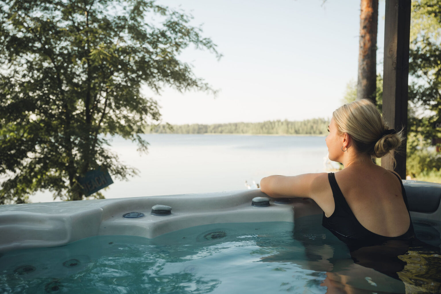 Revontuli Resort | Elämyksiä Keski-Suomessa | Golf, sauna & iglut